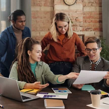 Revolutionizing Retail: How E-Commerce Giant XYZ Scaled Globally ...